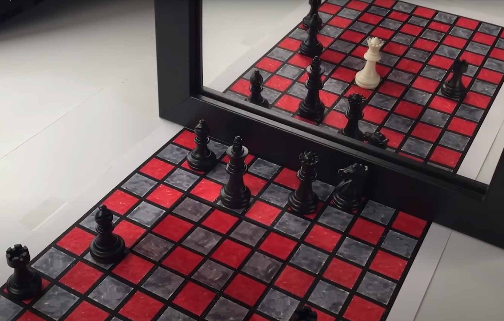 Best Illusion of the Year 2021 - The Phantom Queen