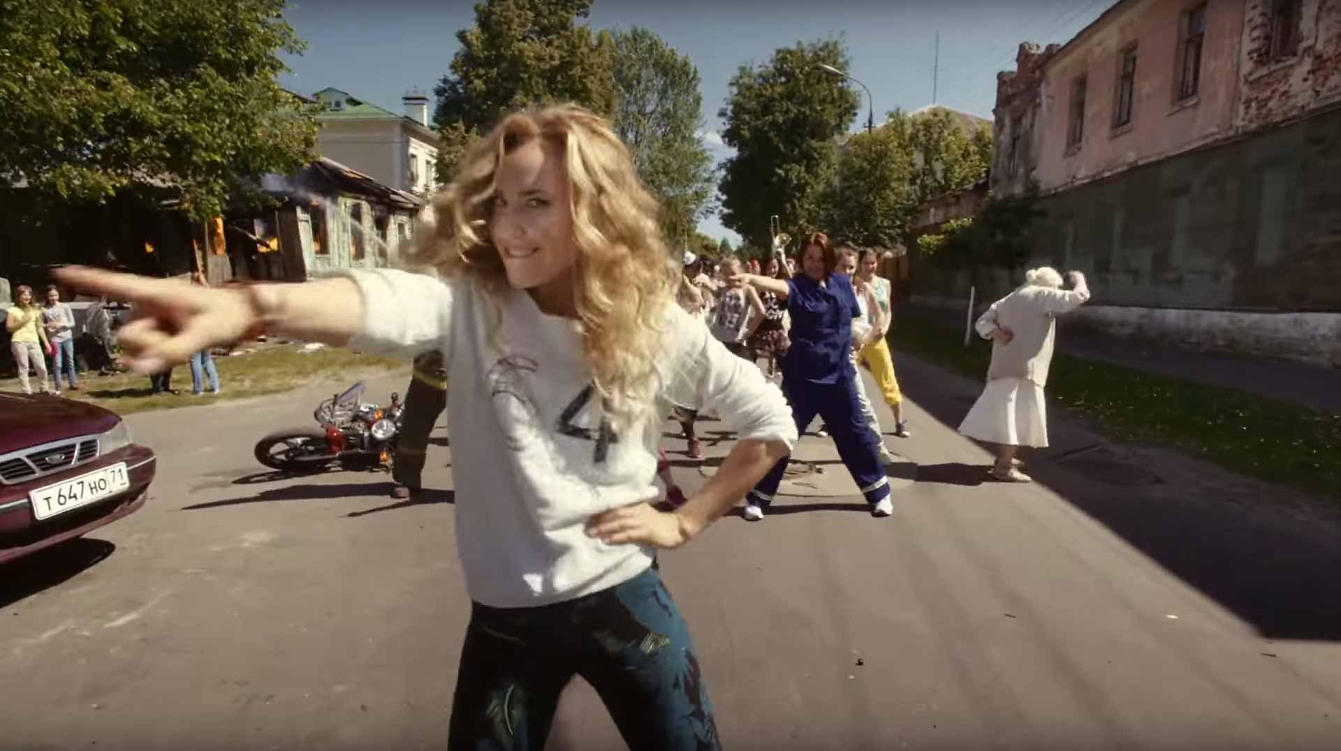 'I Will Survive' - Yulia Alexandrova