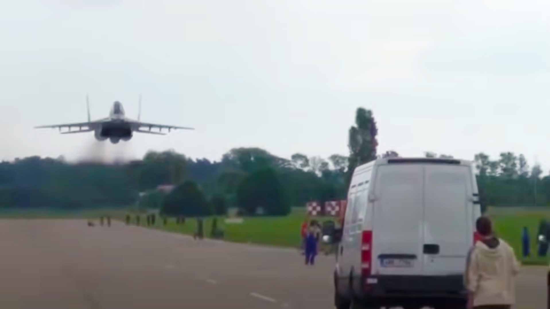 Low-Pass High-Speed Fly-Bys