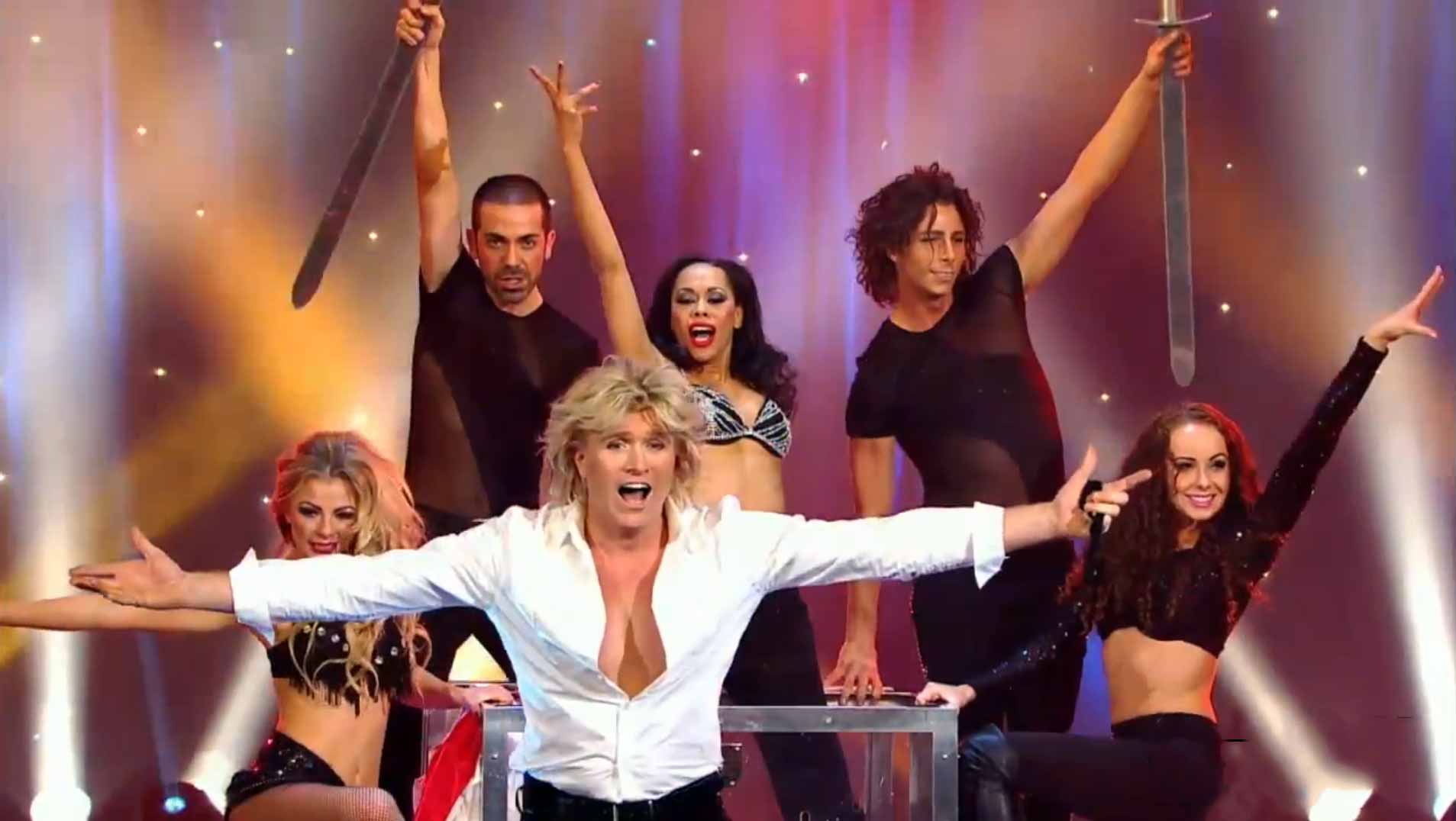 Magic by Hans Klok: "Crystal Box" - "The World's Greatest Cabaret"