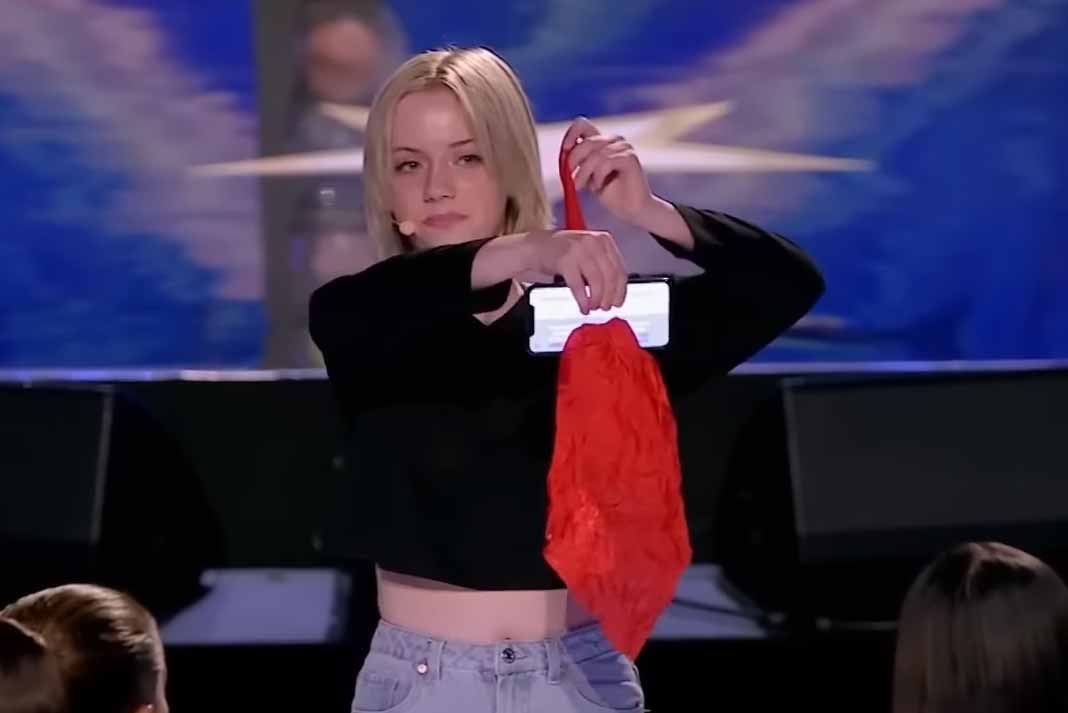 Magic Macy: Australia's Teen Wizard Stuns Judges with Quirky Brilliance