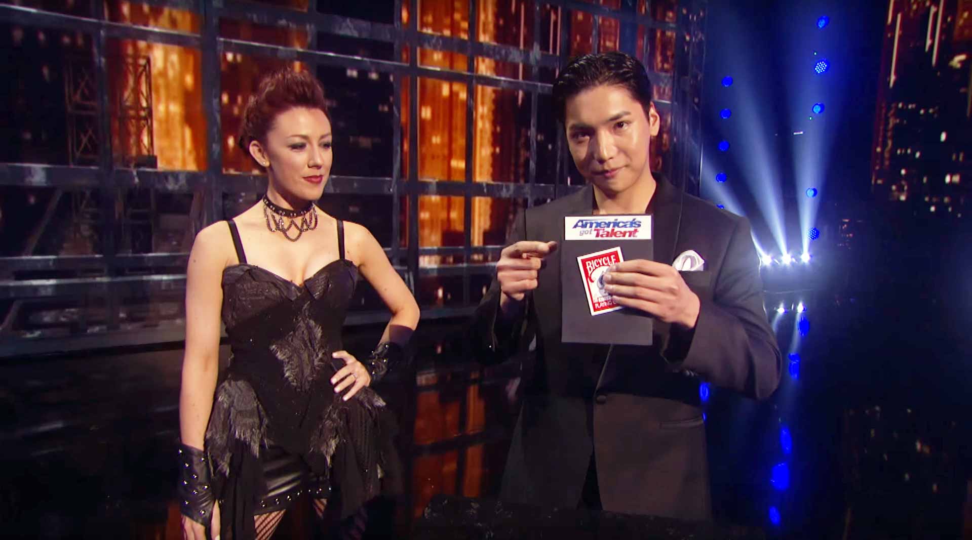 Magician Yu Ho-Jin Deals Stunning Card Trick At America's Got Talent 2016 Magician Yu Ho-Jin Deals Stunning Card Trick At America's Got Talent 2016