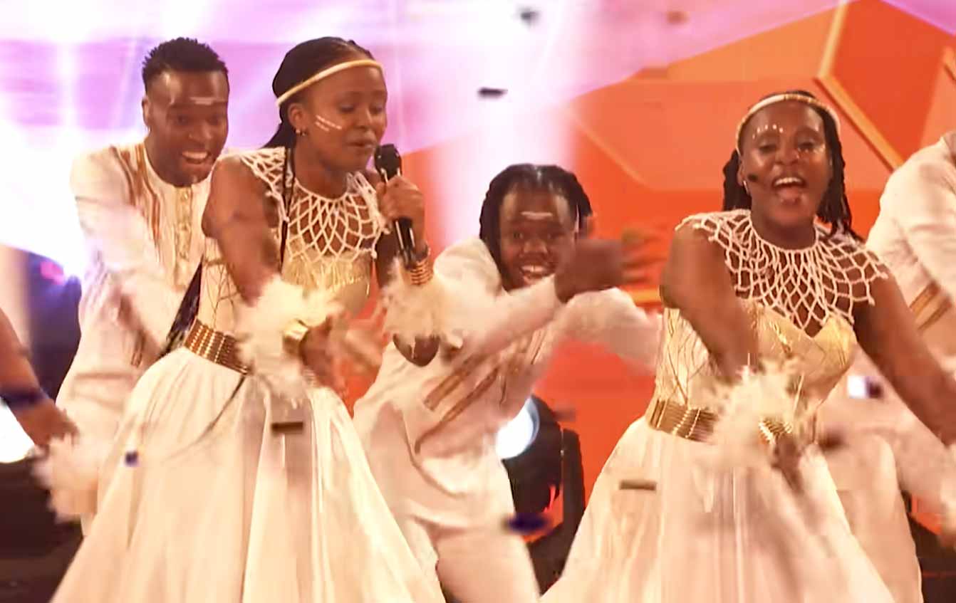 Mzansi Youth Choir's Mesmerizing Rendition of 'Everywhere' by Fleetwood ...