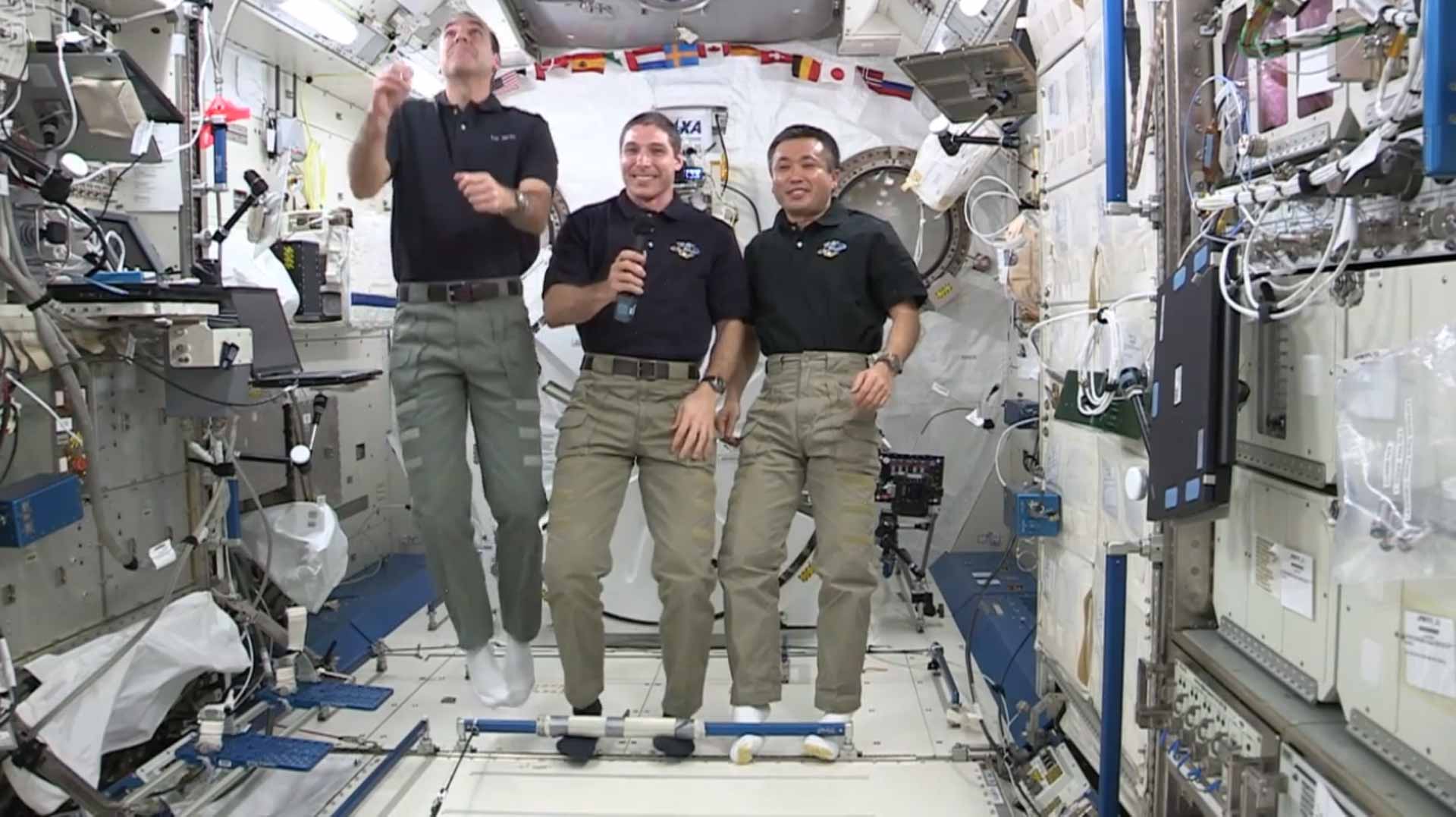 New Year's Greeting from the Space Station Astronauts