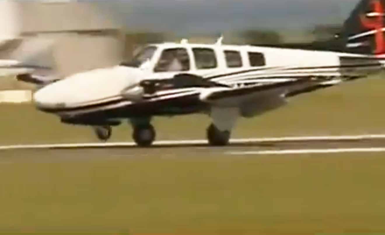 Plane Lands Safely On 2 Wheels