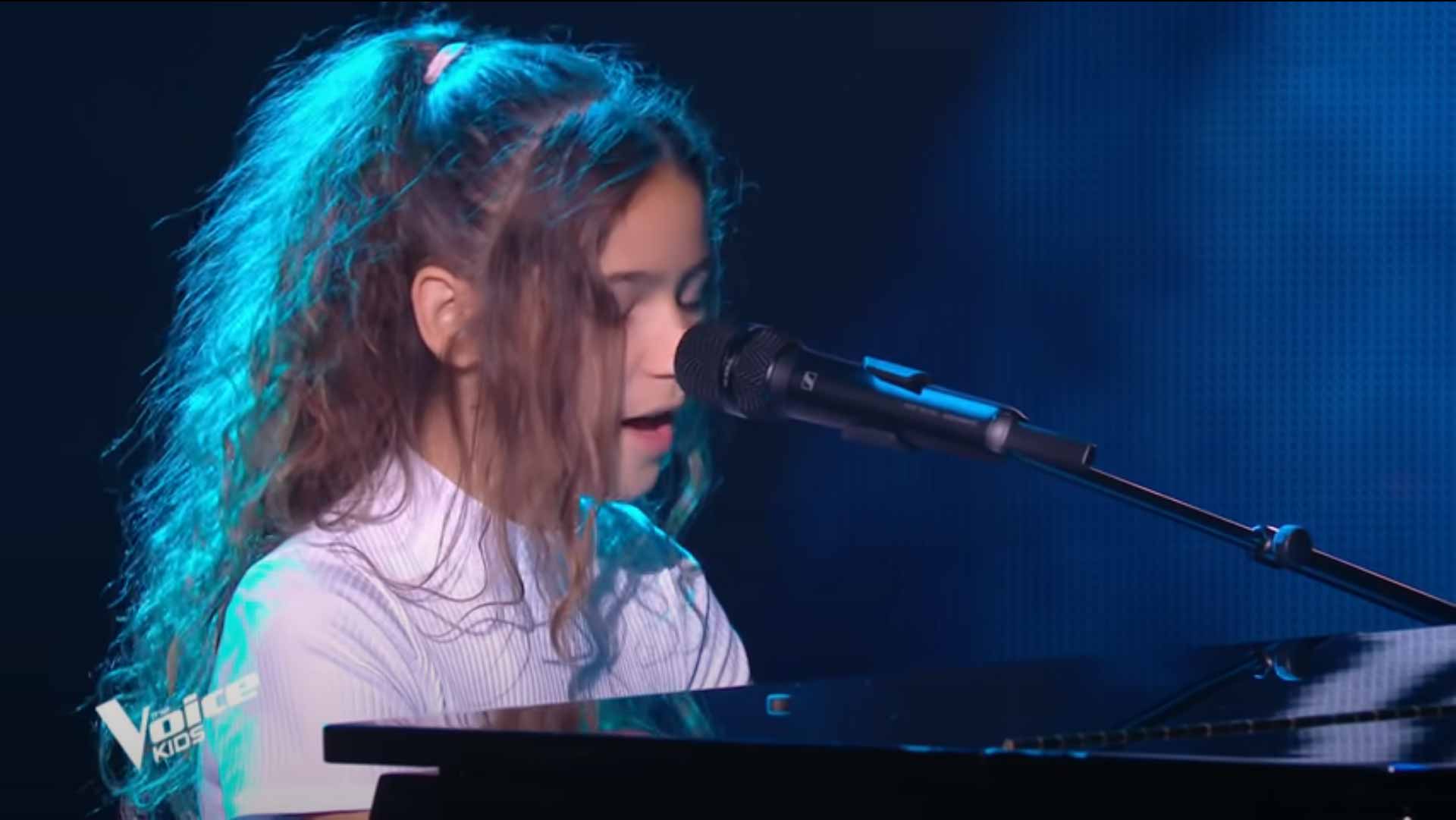 Queen - 'Bohemian Rhapsody' - Naomi - The Voice Kids France
