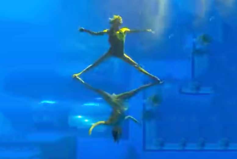 Real-Life Mermaids Glide in Perfect Harmony Underwater