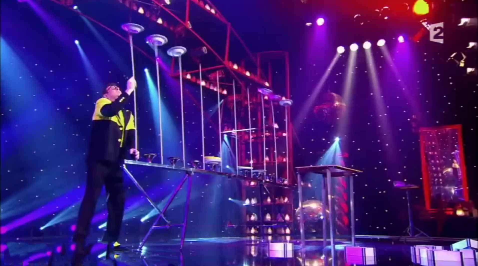 The Amazing Juggling Comedy Plate Spinner David Burlet