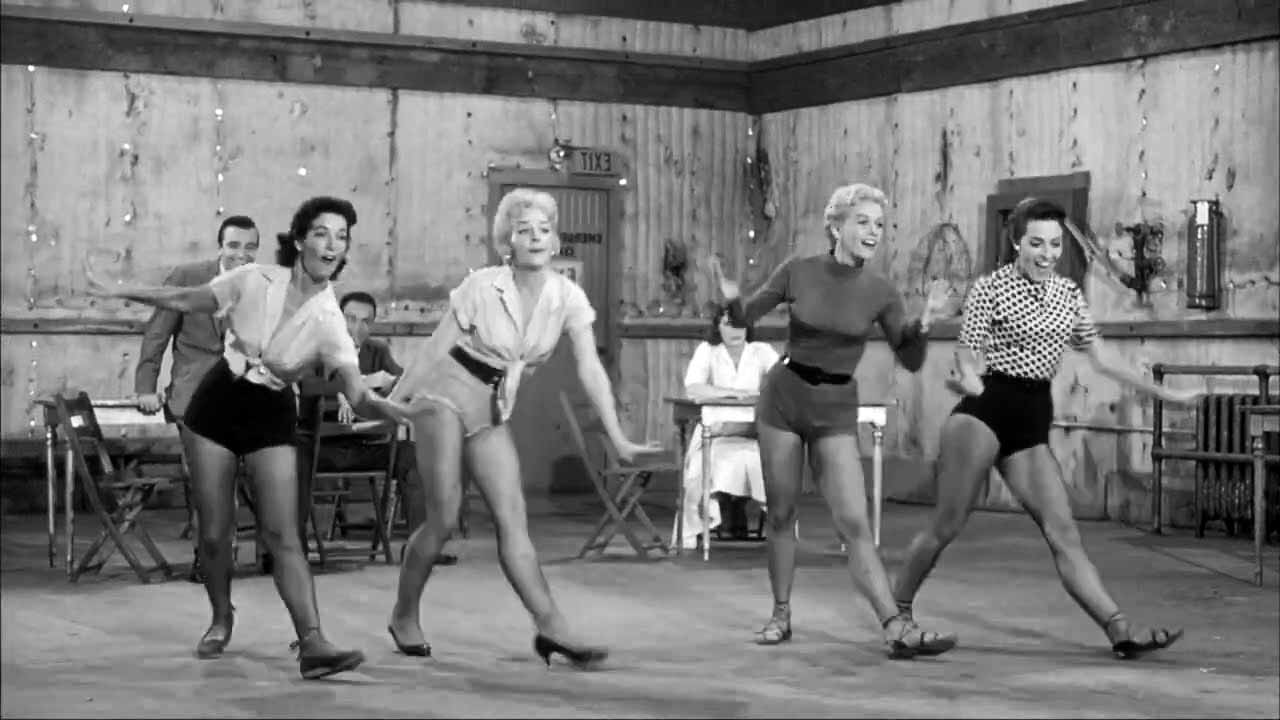 The Most Joyful Music Video Mashup You'll See Today: Ça Plane Pour Moi