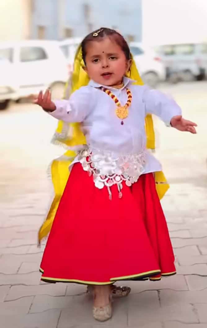 Tiny Dancing Star: Adorable Little Girl Steals the Show