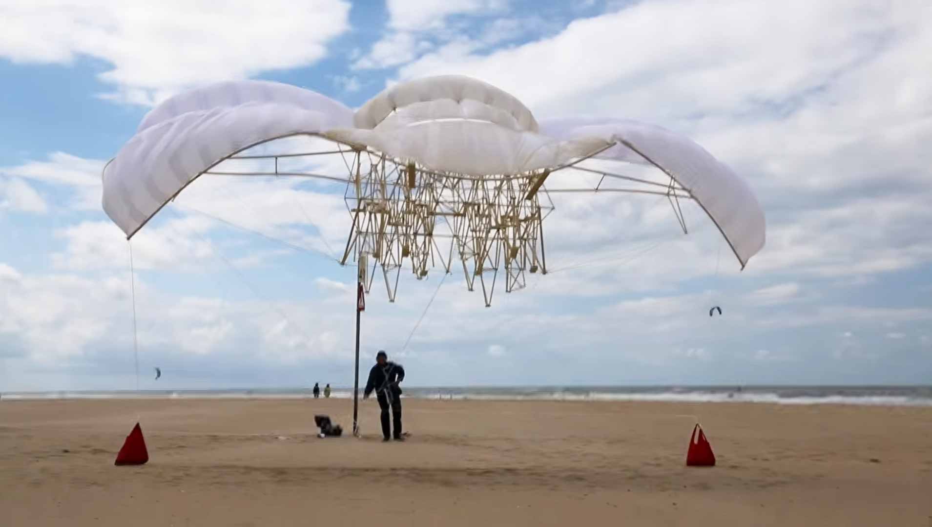 Wind-Powered Beach Creatures Take Flight: Theo Jansen's Strandbeest ...